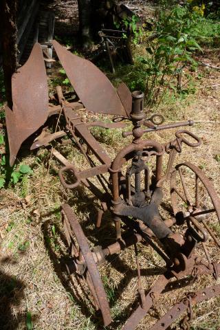 CHARRUE BRABANT DOUBLE | Patrimoine du Morvan