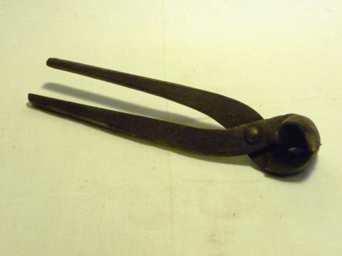 PINCE A COUDER | Patrimoine du Morvan